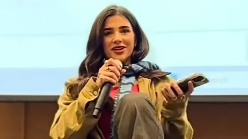 Onlyfans Star Ari Kytsya Lights Up University Of Washington With ...